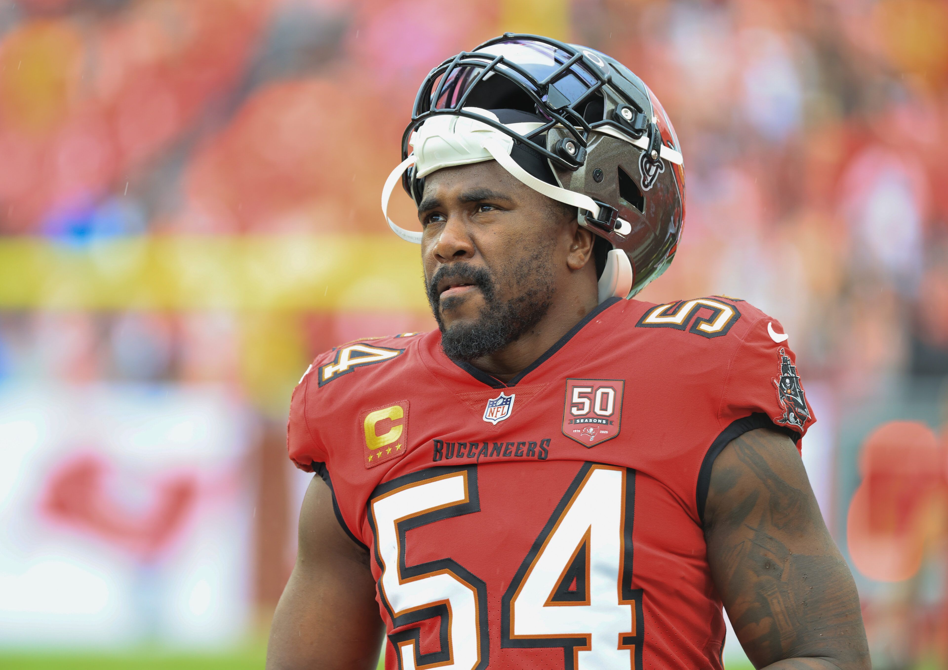 Lavonte David Reveals Mike Evans Knew About His Retirement Decision ...