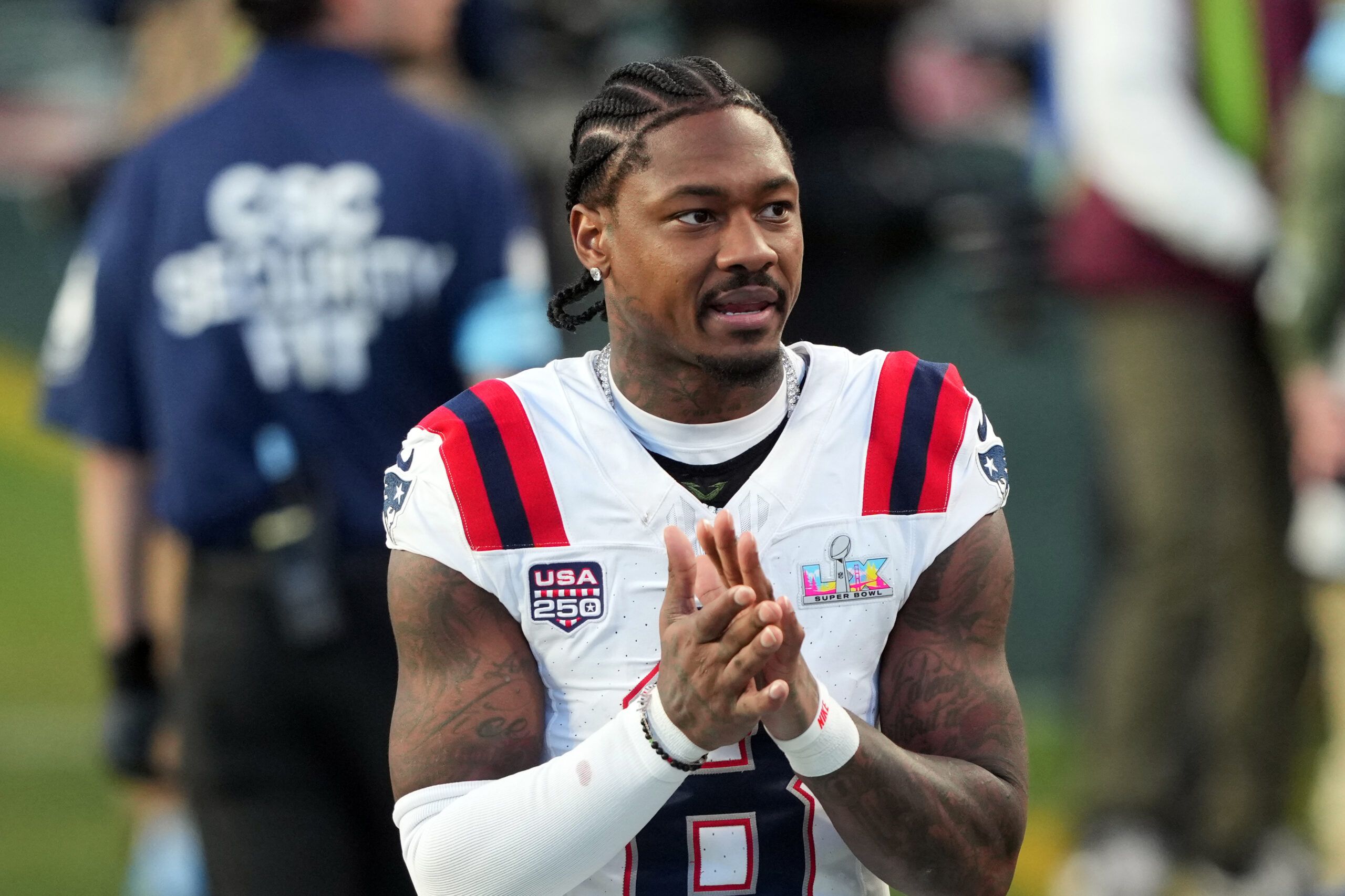 NFL Legend Reveals 2 Landing Spots for Stefon Diggs After A.J. Brown’s ...