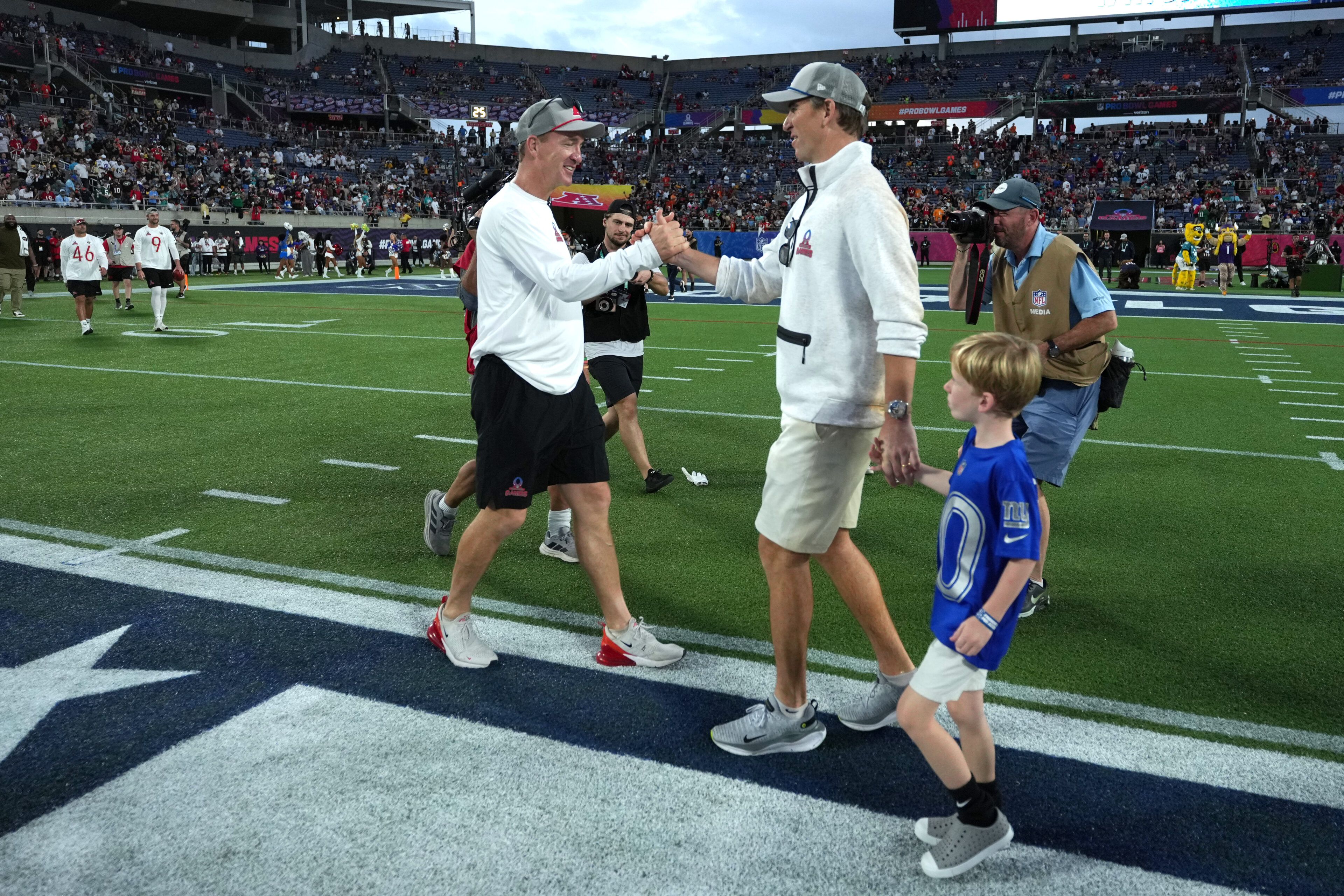 'We Had To Show Up' — Eli Manning Shares Father-Son Moment With Charlie ...